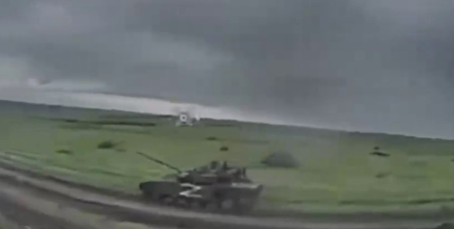 8 tanks and infantry fighting vehicles per day: "Magyar's Birds showed ...