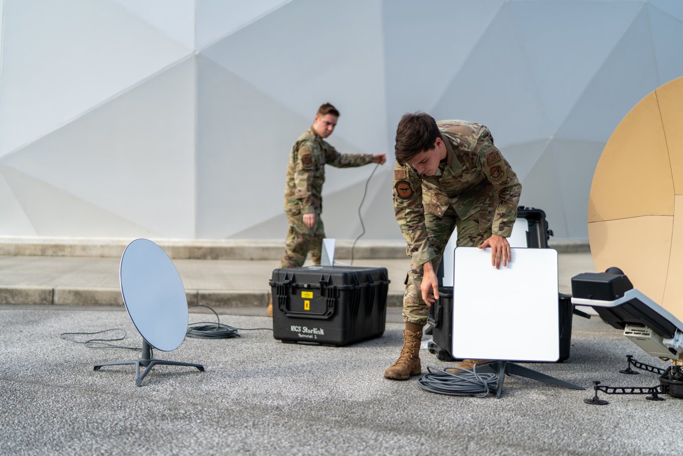 The US Army begins fielding SpaceX's military Starlink - latest news ️ ...