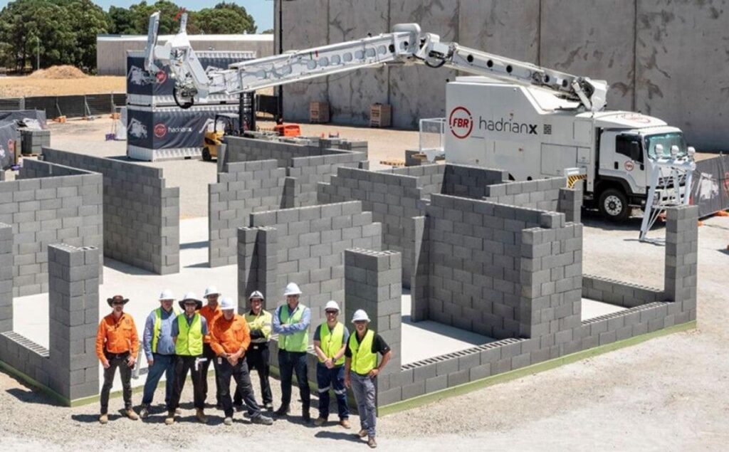Hadrian X masonry robot can build a house in just 4 hours (photos ...