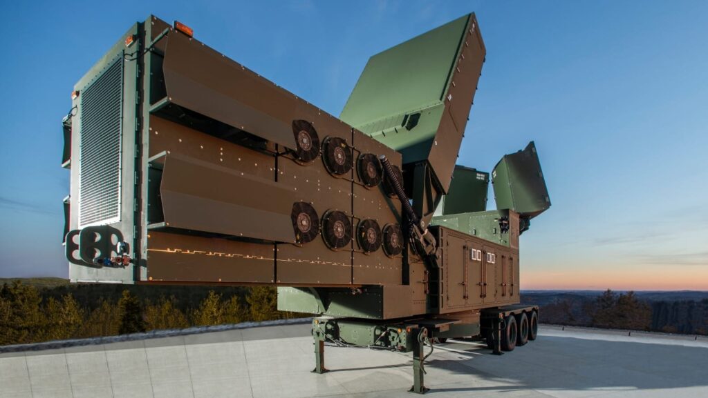 The Patriot PAC-3 has received a major upgrade: the latest LTAMDS radar ...
