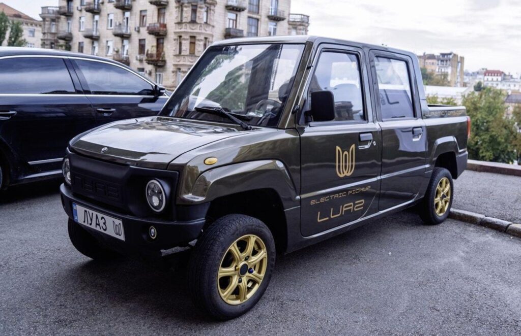 Ukrainian Luaz is the most affordable electric pickup truck with ...